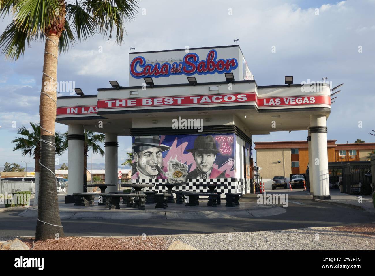 Las Vegas, Nevada, USA 14th May 2024 Gangsters Al Capone and Bugsy ...