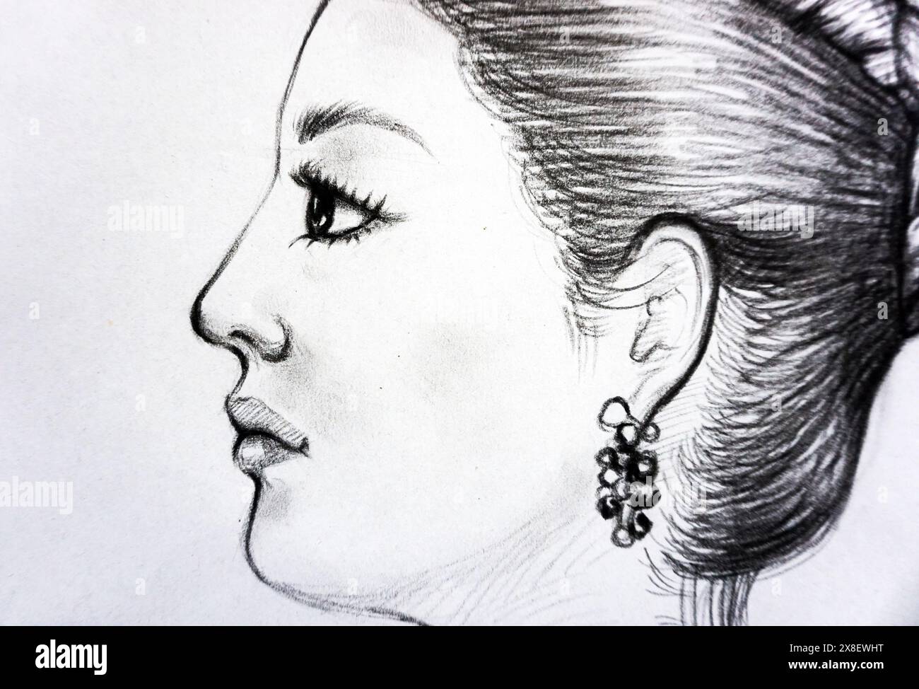 hand drawn sketch drawing girl face Stock Photo - Alamy