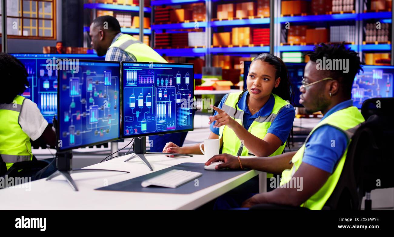 Inventory management group hi-res stock photography and images - Alamy