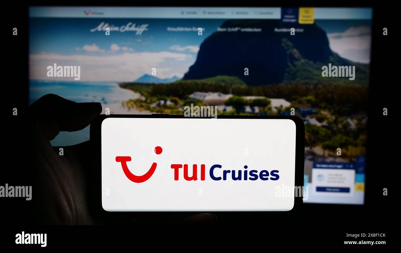 Tui cruises hi-res stock photography and images - Alamy