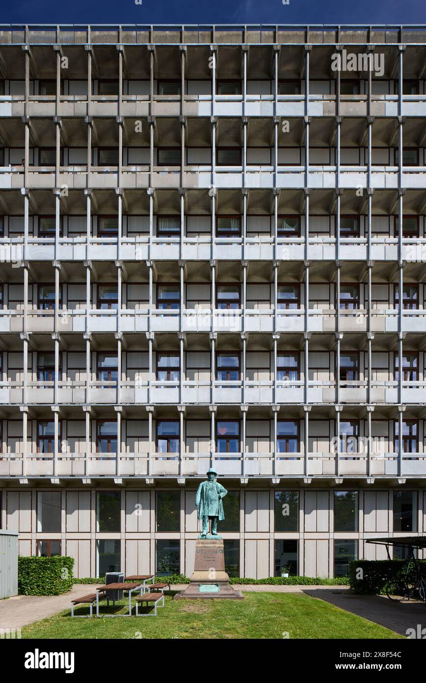 Højhuset (The High-Rise), Frederiksberg Campus, designed by Steen Eiler ...