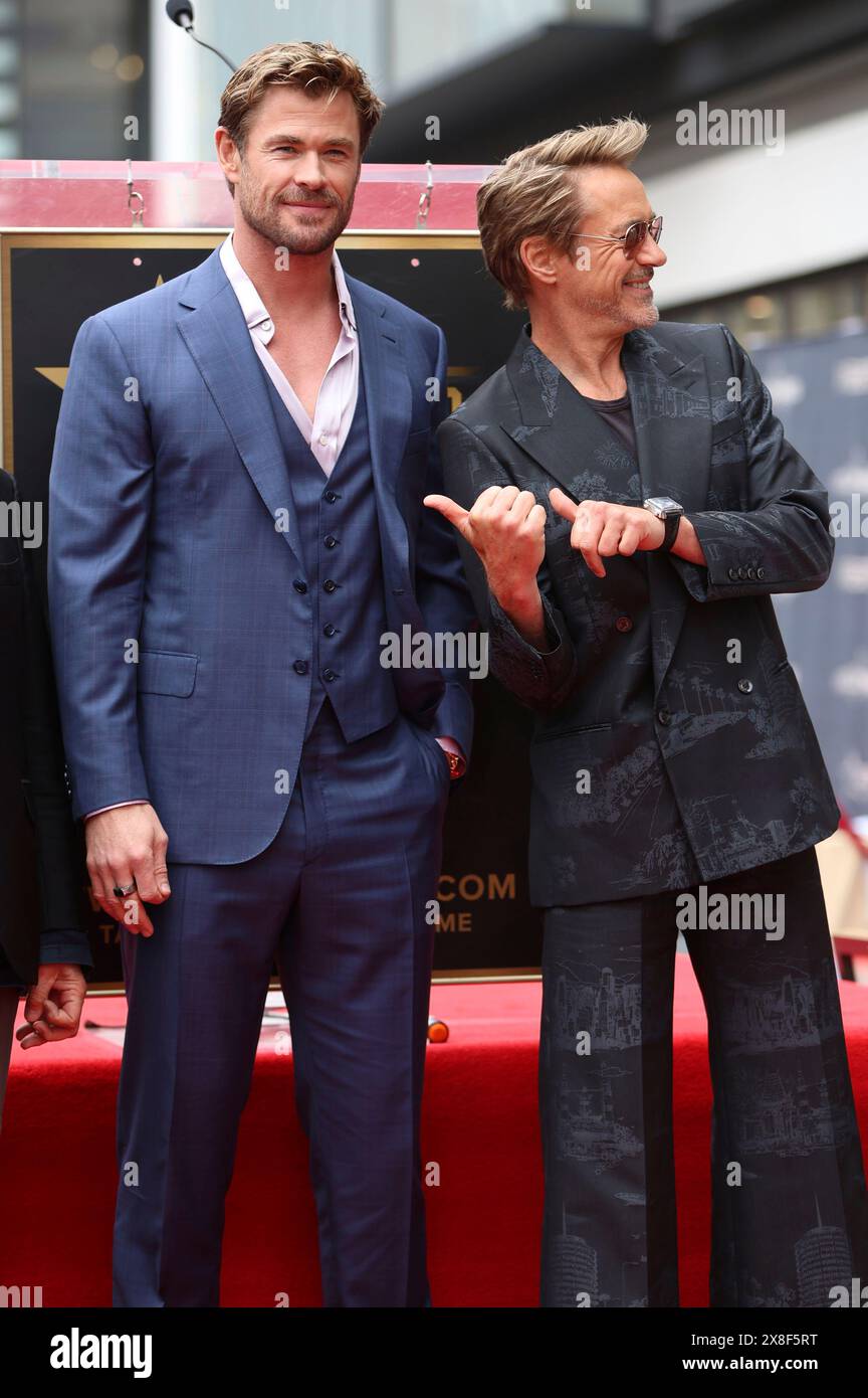 Chris Hemsworth und Robert Downey Jr. bei der Zeremonie zur Verleihung ...