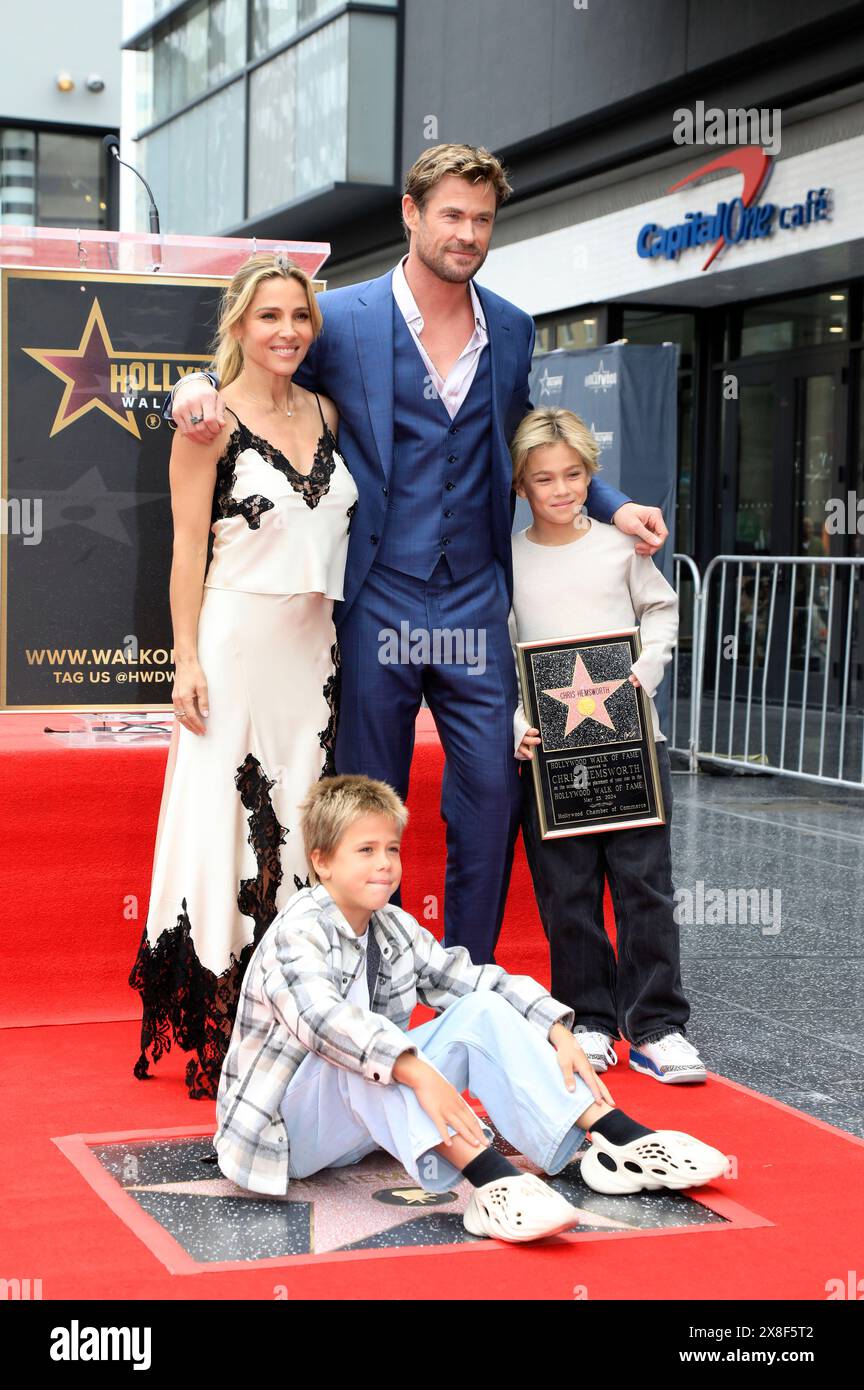 Elsa Pataky, Sasha Hemsworth, Chris Hemsworth und Tristan Hemsworth bei ...