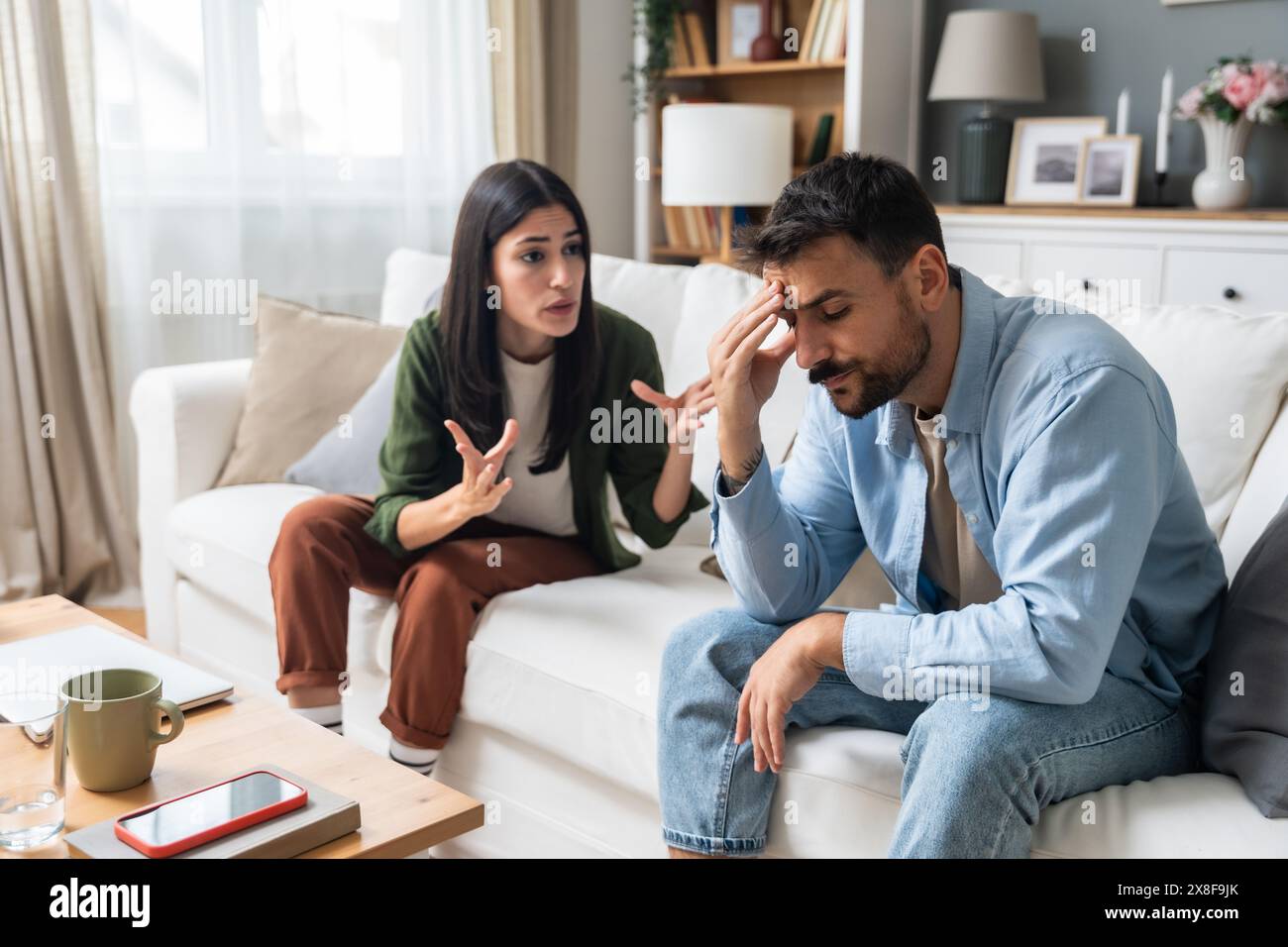 Couple conflict home vanity hi-res stock photography and images - Alamy