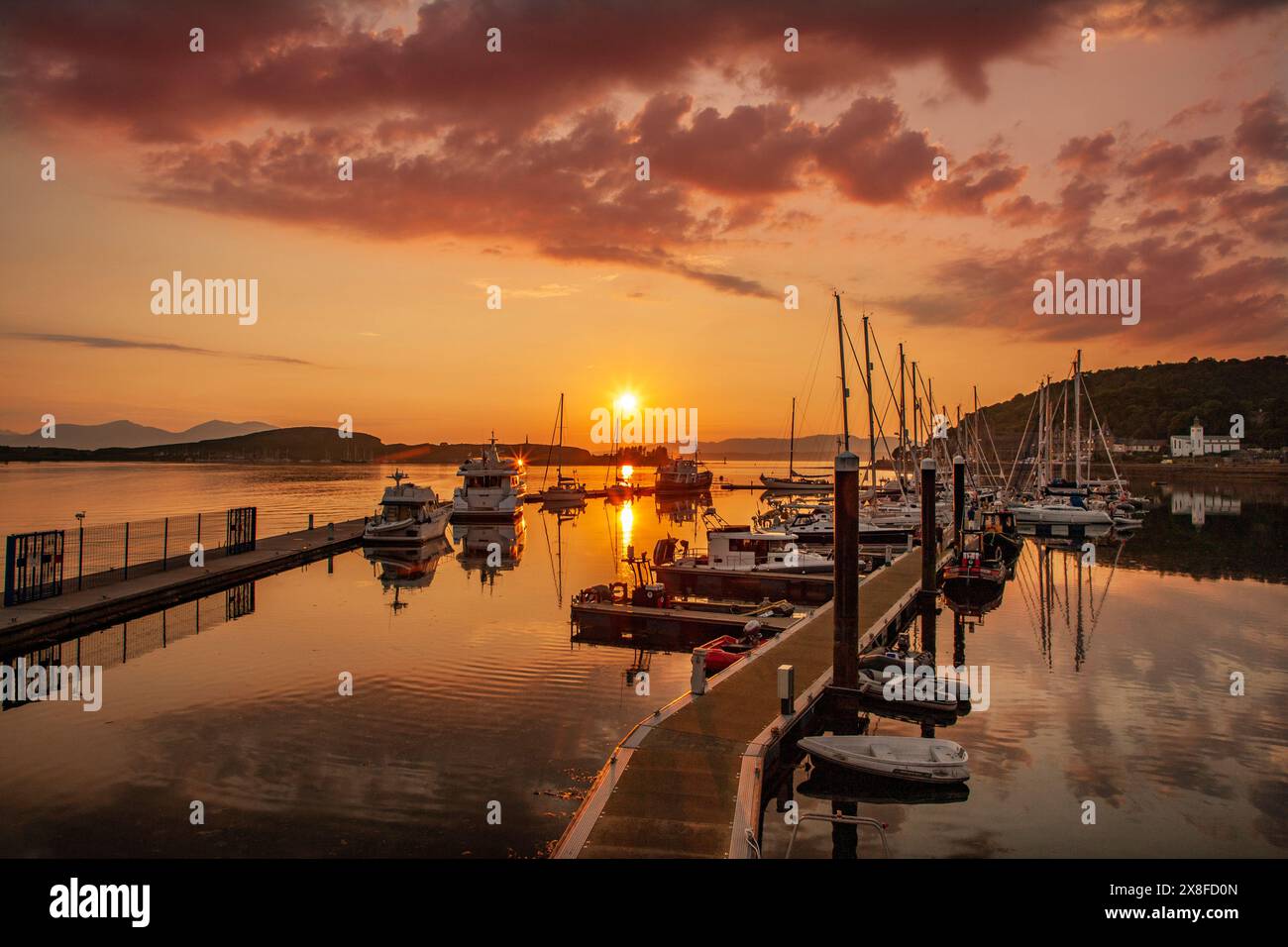 Oban marina sunset hi-res stock photography and images - Alamy