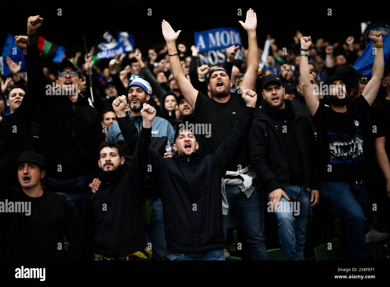 Dublin, Ireland. 22 May 2024. Fans of Atalanta BC show their support ...