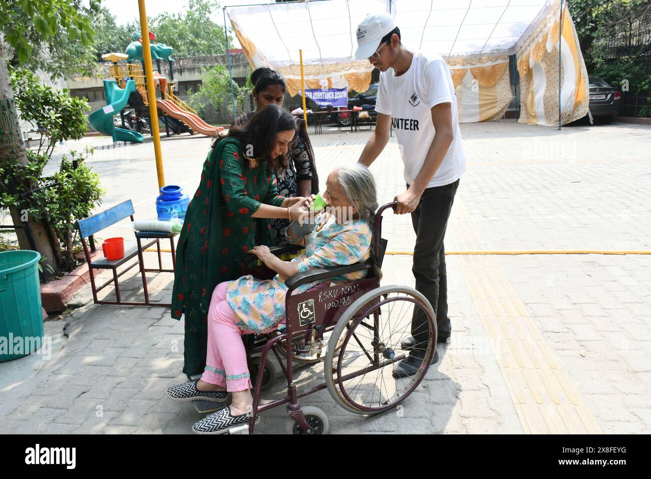 Old voting booth hi-res stock photography and images - Alamy