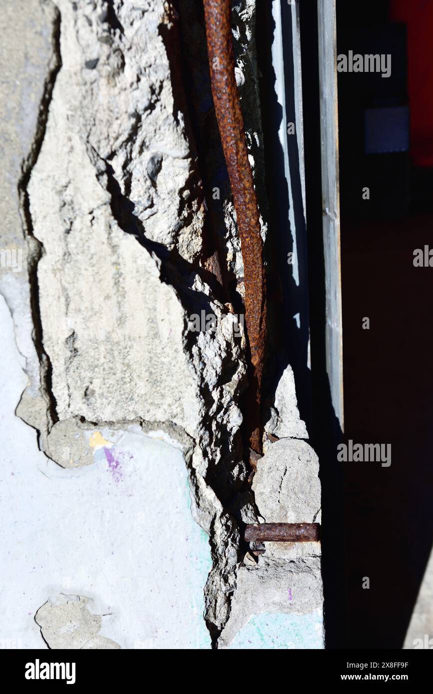 Details of poor reinforcement cover, leading to spalling concrete Stock ...