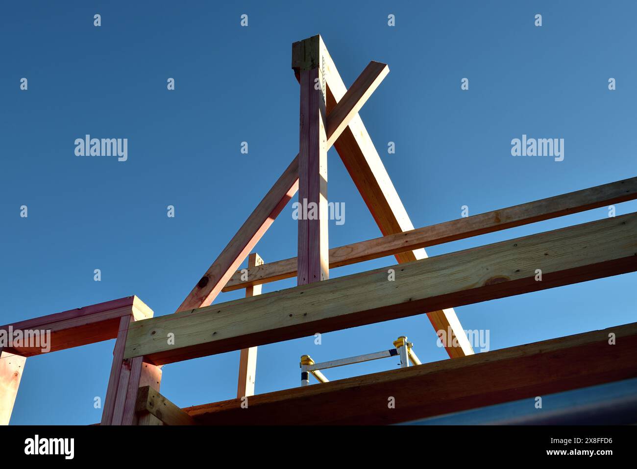 Diagonal brace hi-res stock photography and images - Alamy