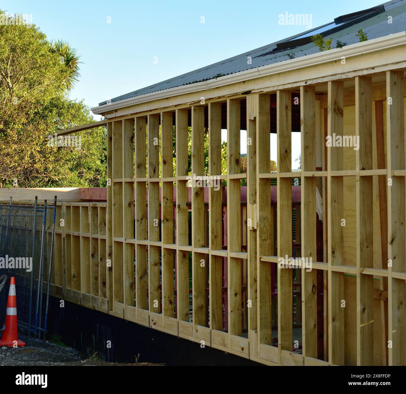 Construction details of a timber framed home Stock Photo - Alamy