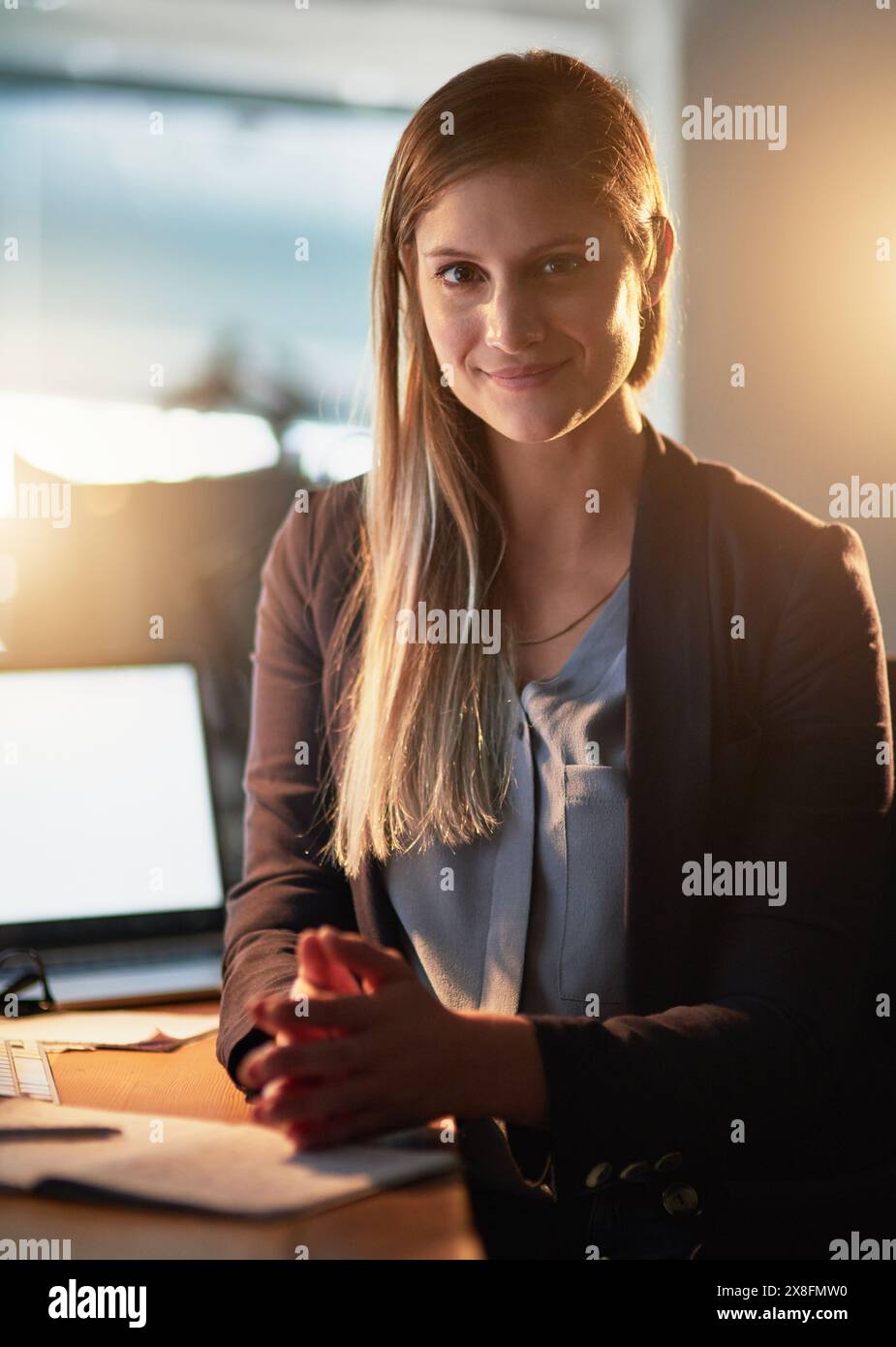 Writer portrait hi-res stock photography and images - Alamy