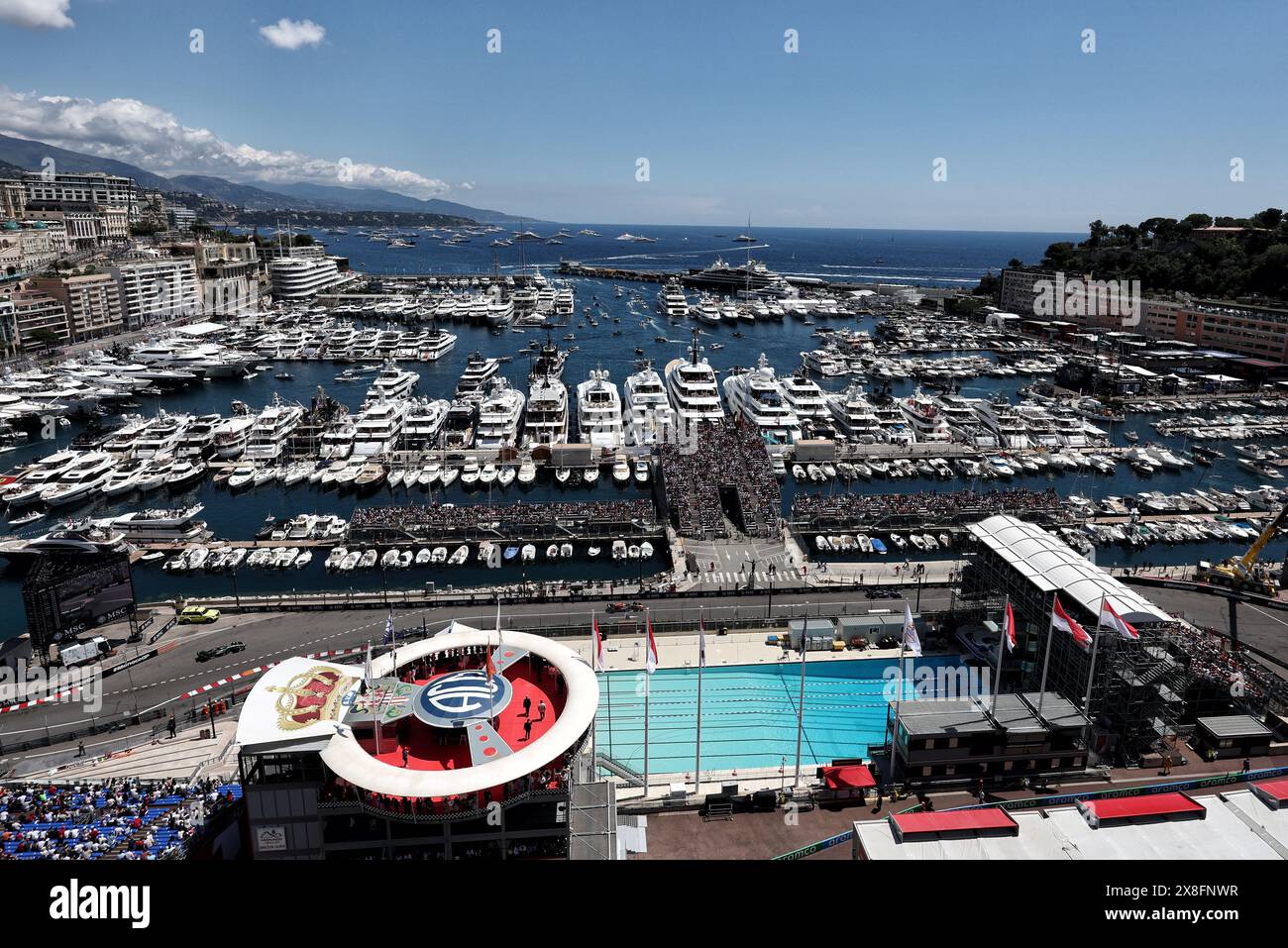 Monte Carlo, Monaco. 25th May, 2024. Max Verstappen (NLD) Red Bull Racing RB20;Logan Sargeant ...