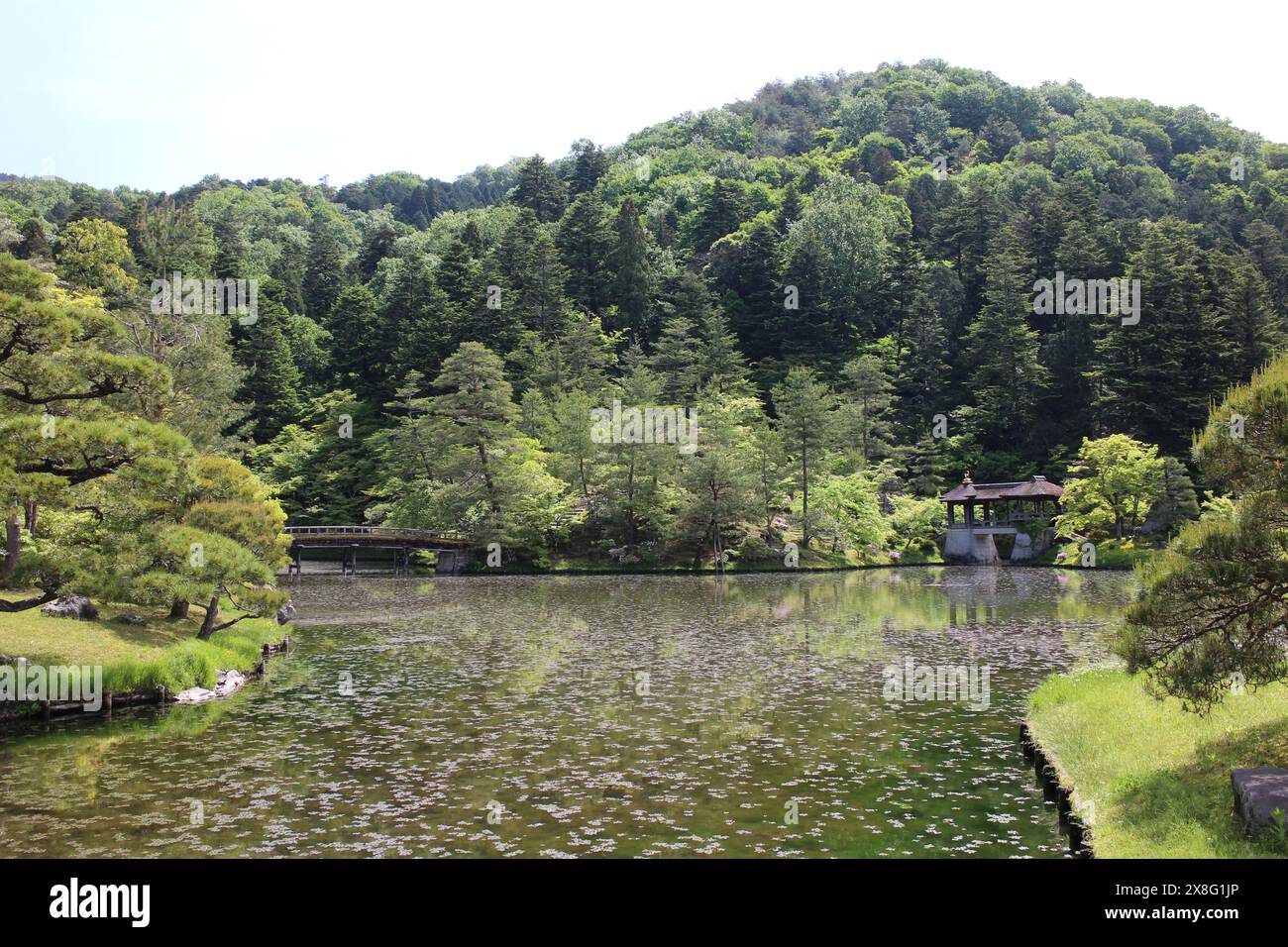 Earthen Bridge, Chitose-bashi Bridge and Yokuryu-chi Pond in Shugakuin ...