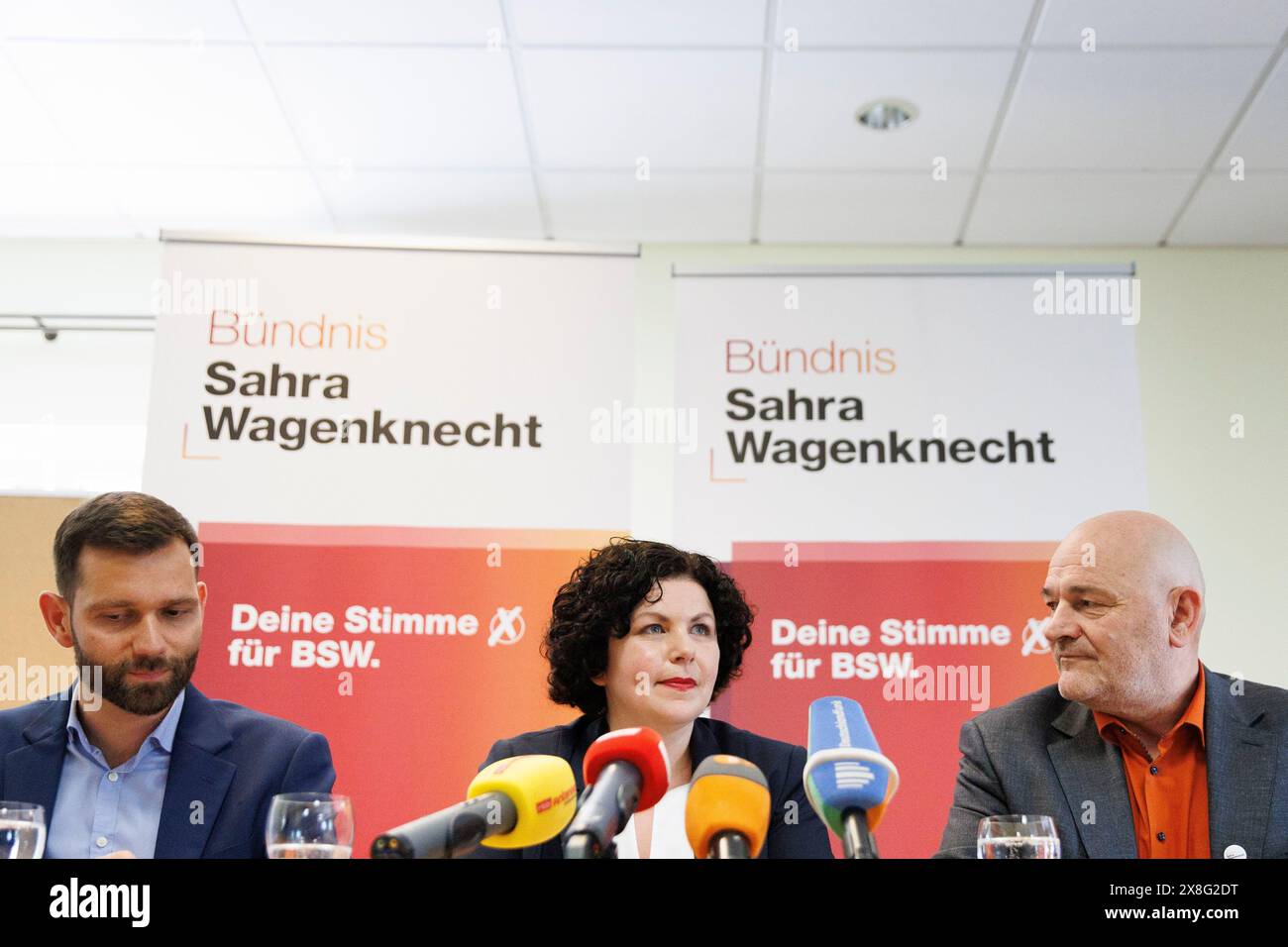 25 May 2024, Brandenburg, Schwedt/Oder: Stefan Roth (l-r), state ...