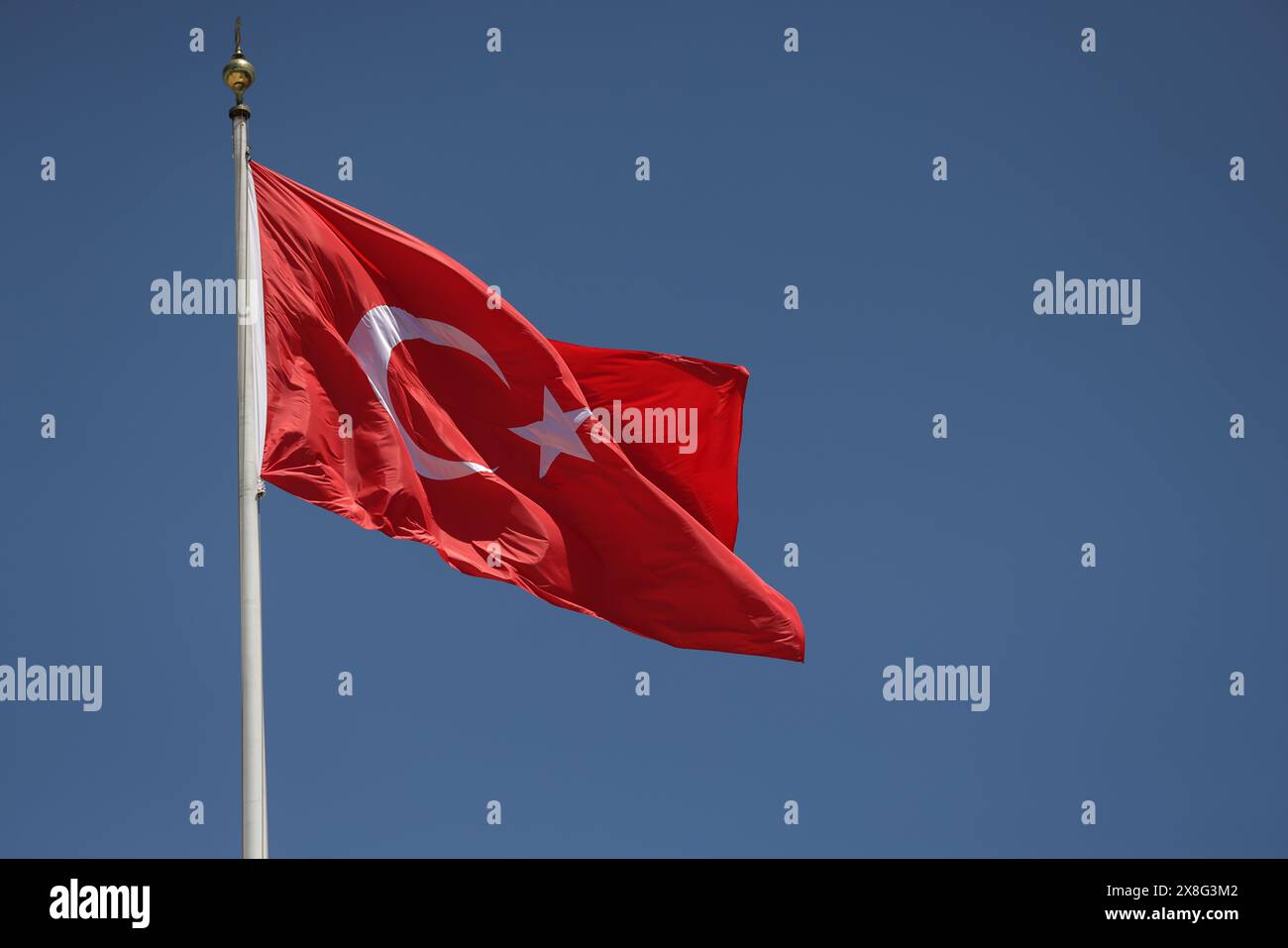 Republic turkey country flag sunny hi-res stock photography and images ...