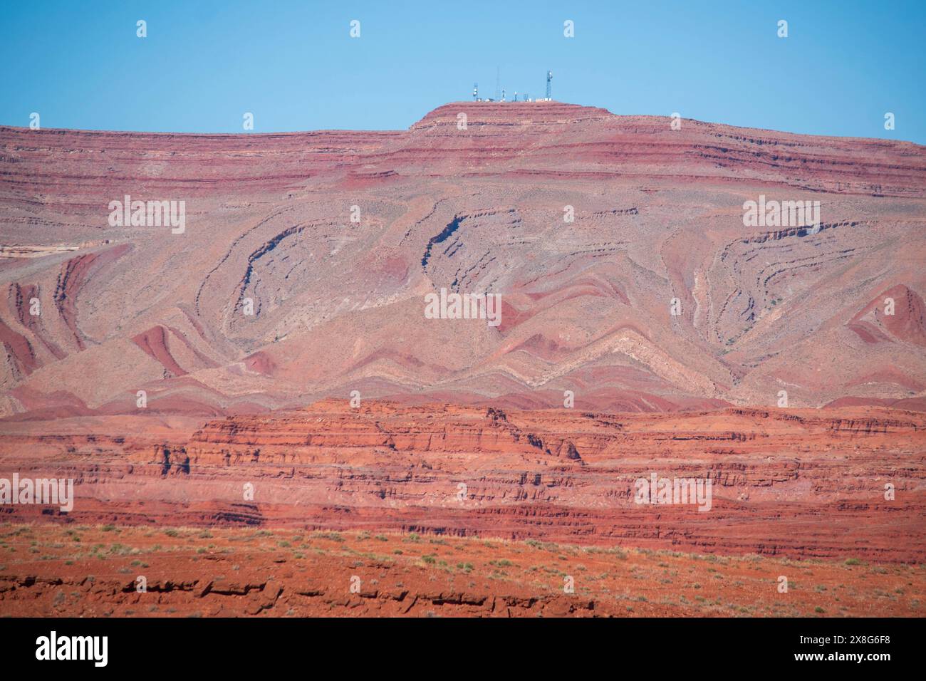Raplee Ridge is a monocline rock formation near Mexican Hat, UT Stock ...
