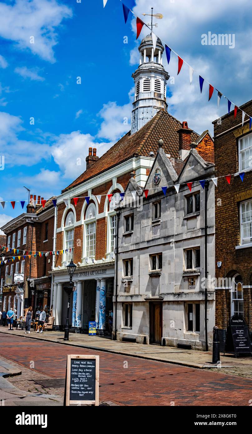 The Six Poor Travellers' House - Rochester Kent. UK Stock Photo - Alamy