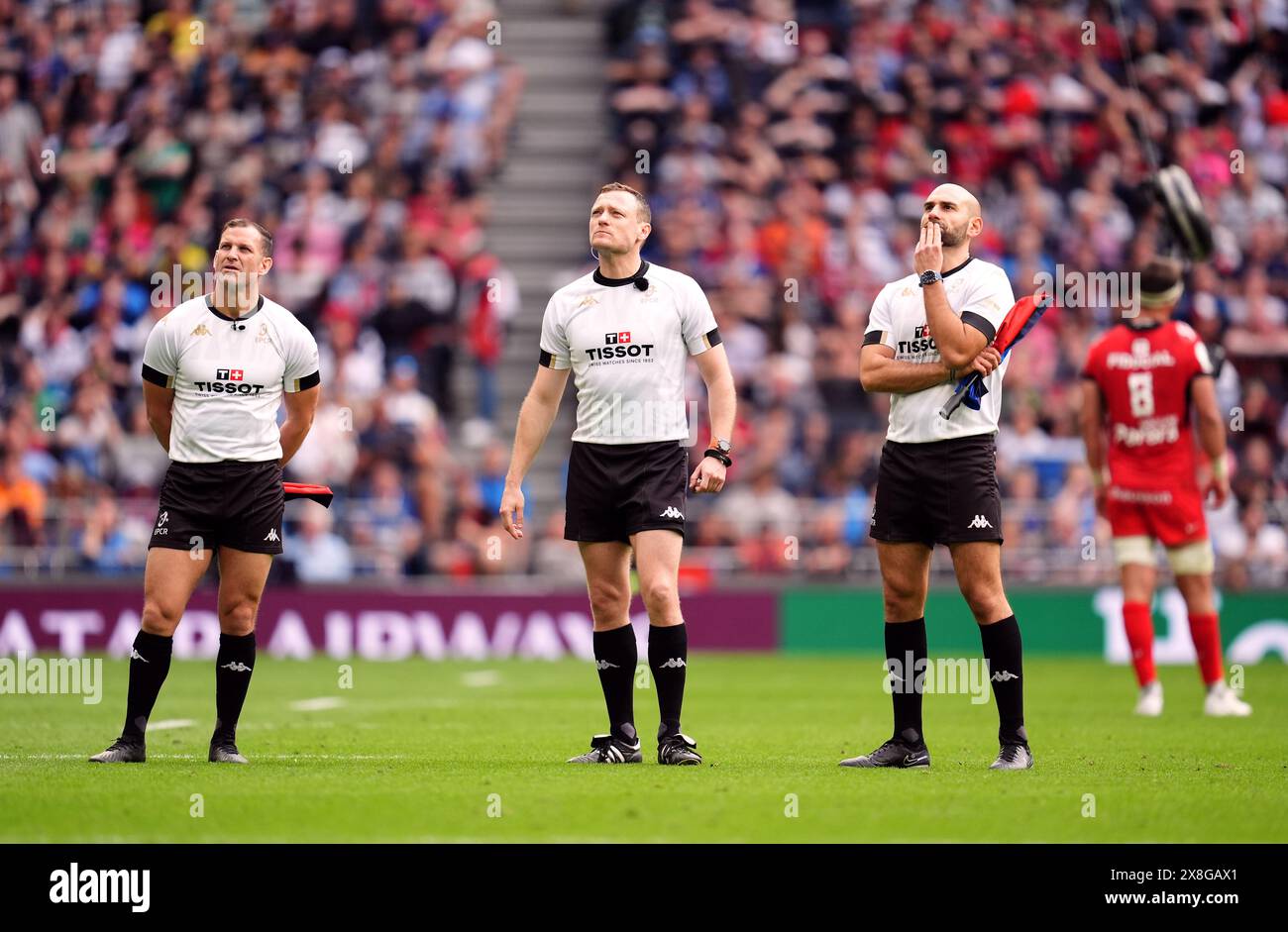 Referee Matthew Carley waits for a TMO decision during the Investec ...