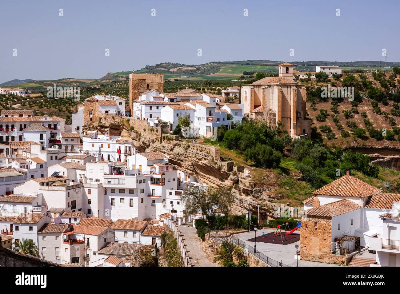 Skyline view of the unique pueblos blanco of Setenil de las Bodegas ...