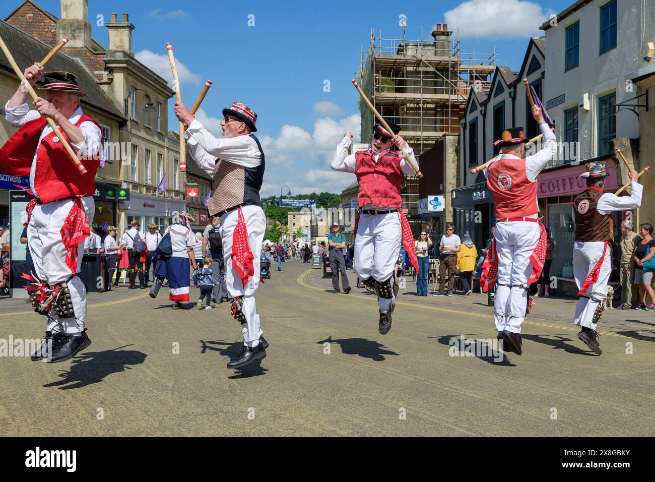 Chippenham, Wiltshire, UK, 25th May, 2024. Members of the Tinners ...