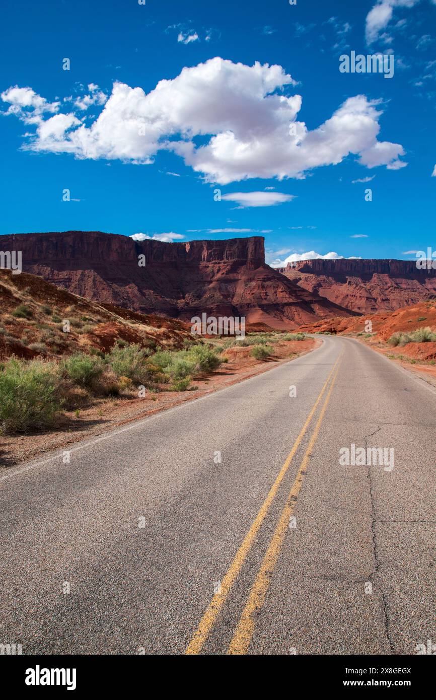 Utah's Castle Valley features astonishing buttes and mesas near Moab ...