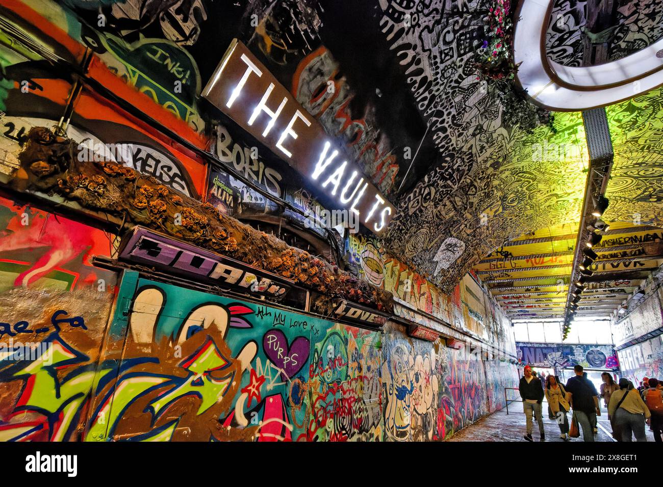 London Leake Street The Graffiti Tunnel The Vaults vivid images in the ...