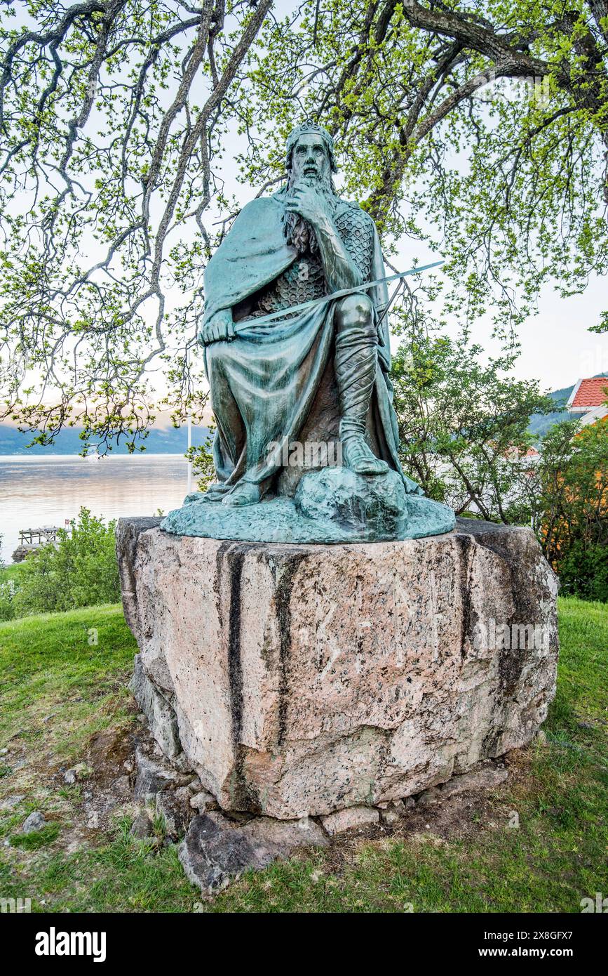 Statue of King Bele on the Viking burial mound in Balestrand Norway ...