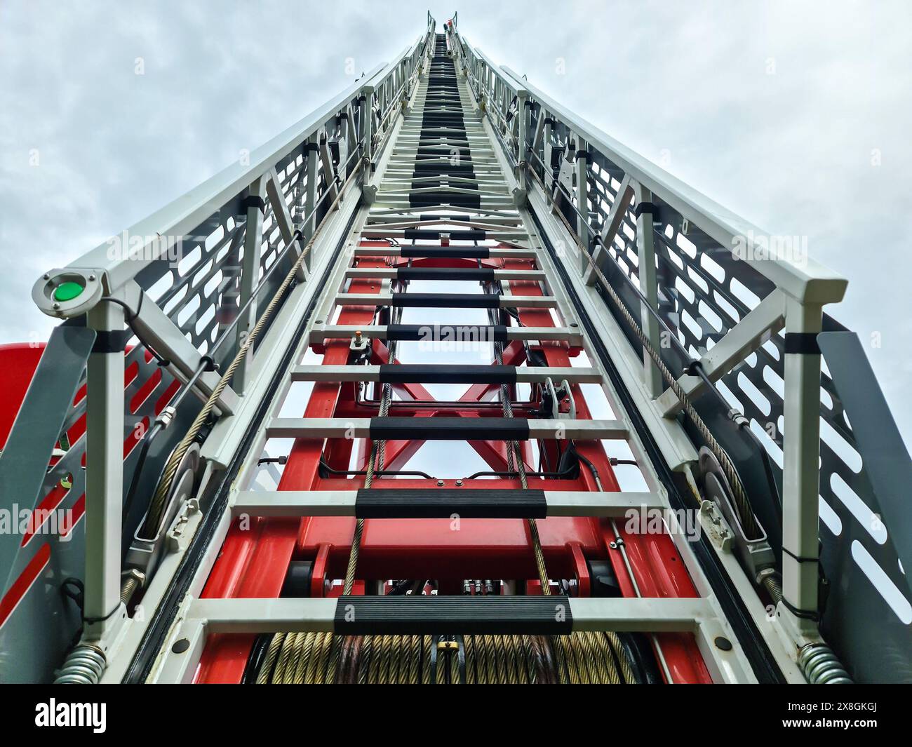 Ladder extended on fire truck hi-res stock photography and images - Alamy