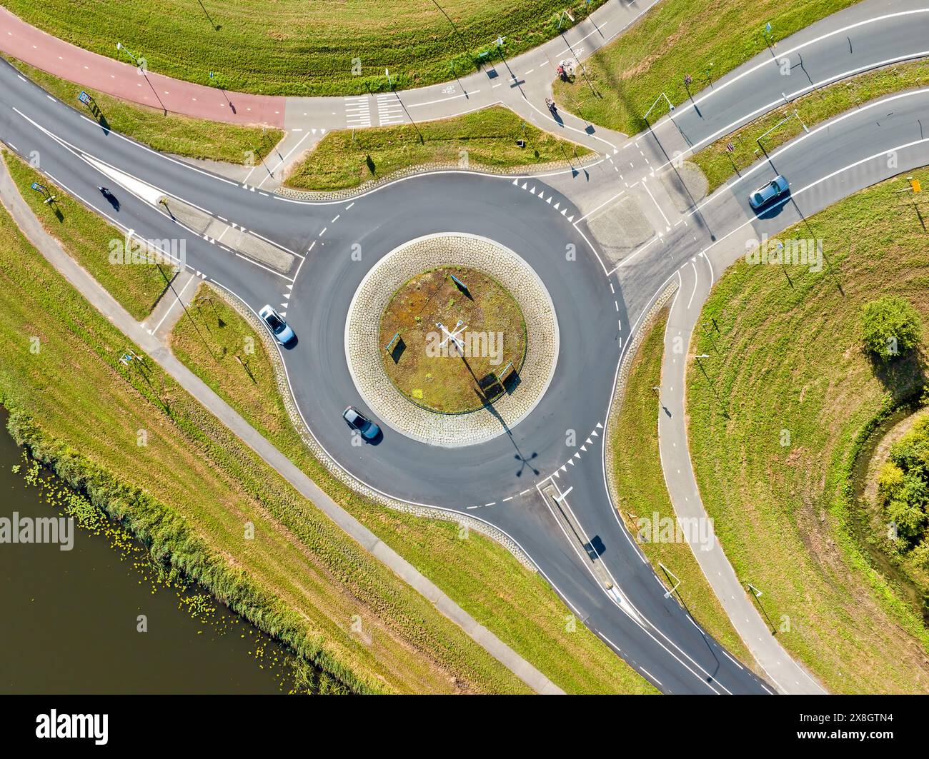Aerial view around traffic circle hi-res stock photography and images ...