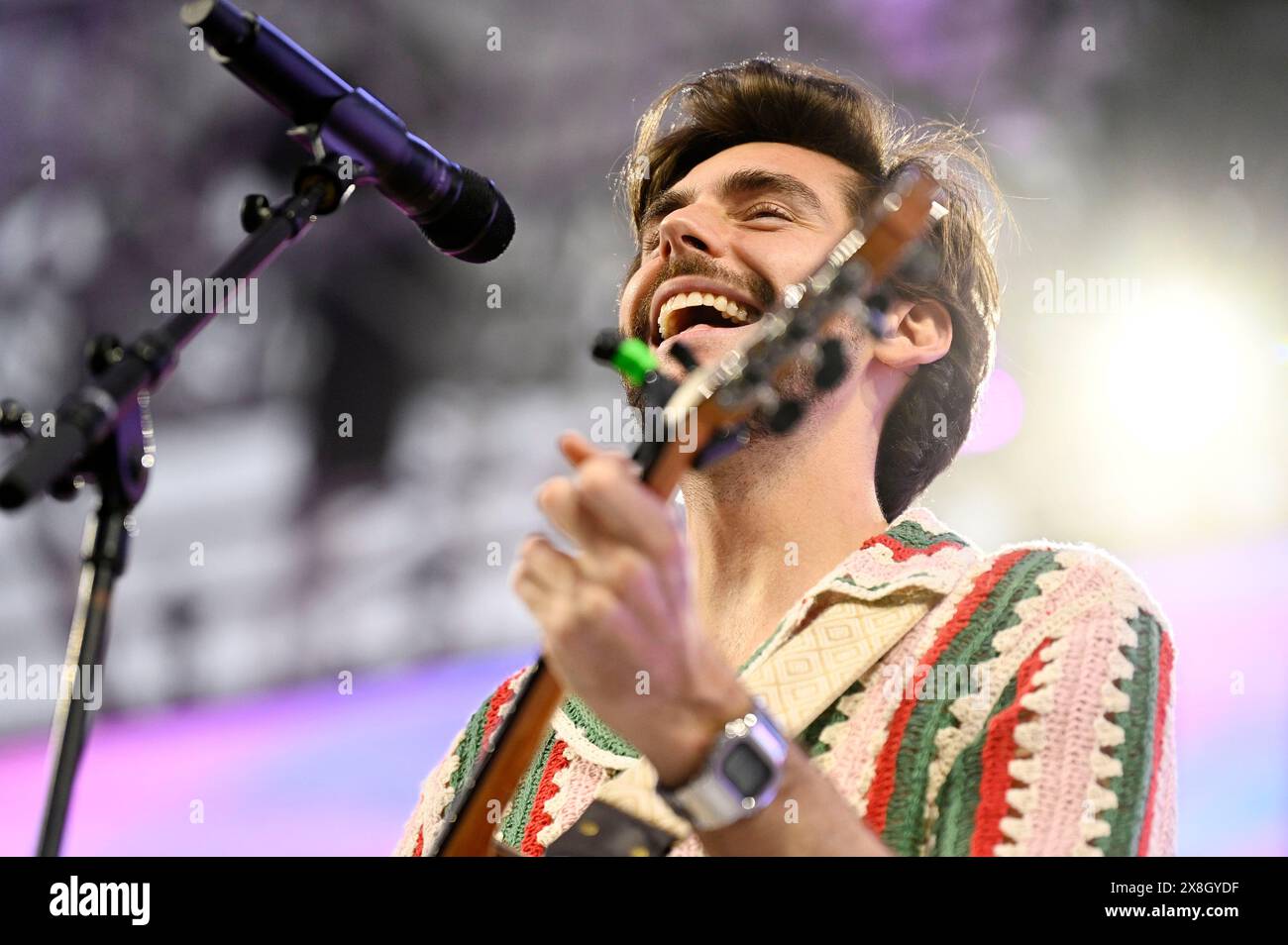 Alvaro Soler live bei einem Konzert auf dem Demokratiefest zu 75 Jahren ...