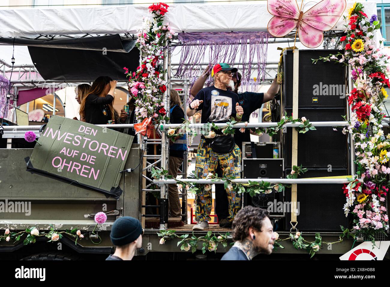 Munich, Germany. 25th May, 2024. On May 25, 2024 thousands joined the ...