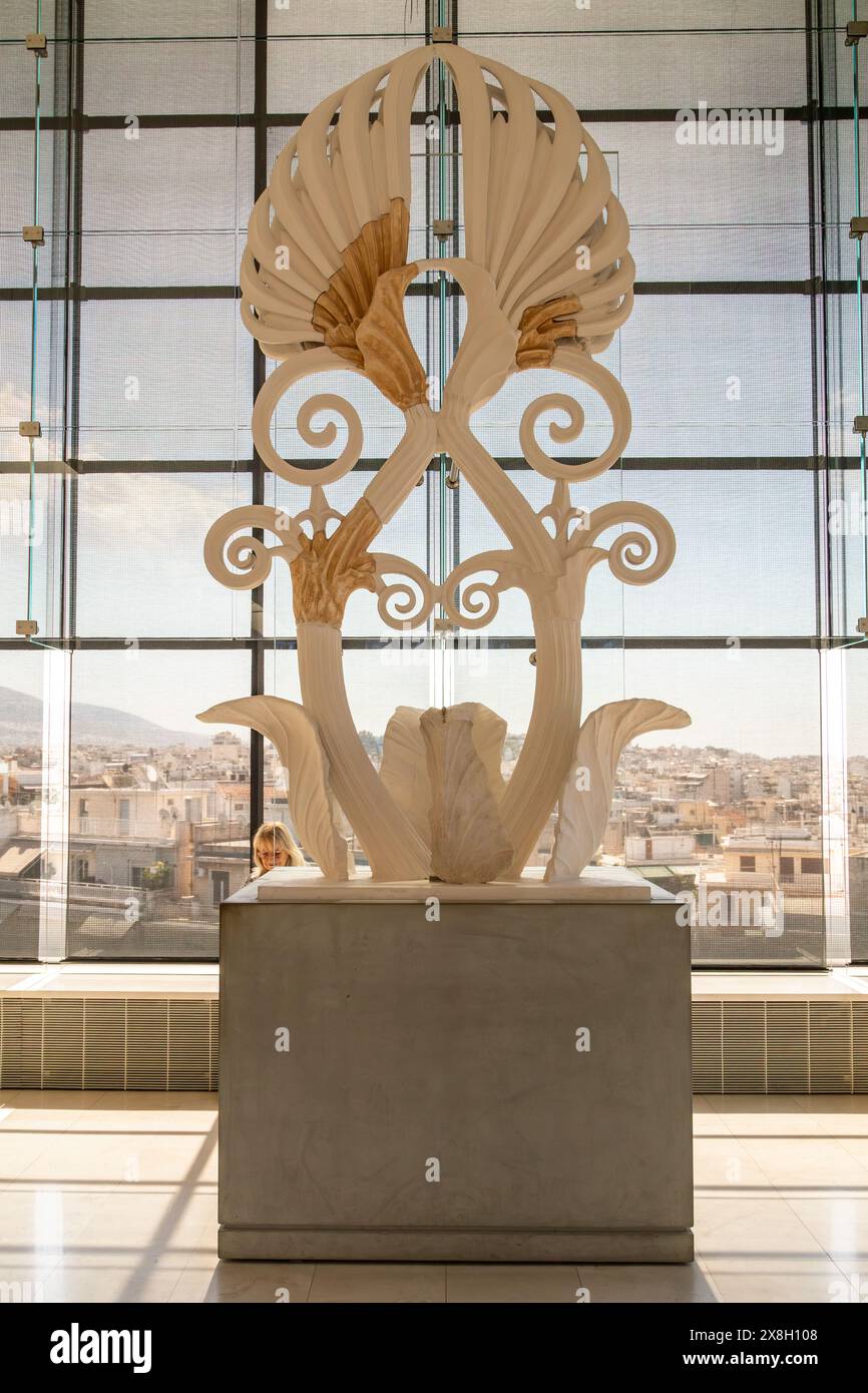 Floral akroterion crowning the ridge of the Parthenon pediment ...