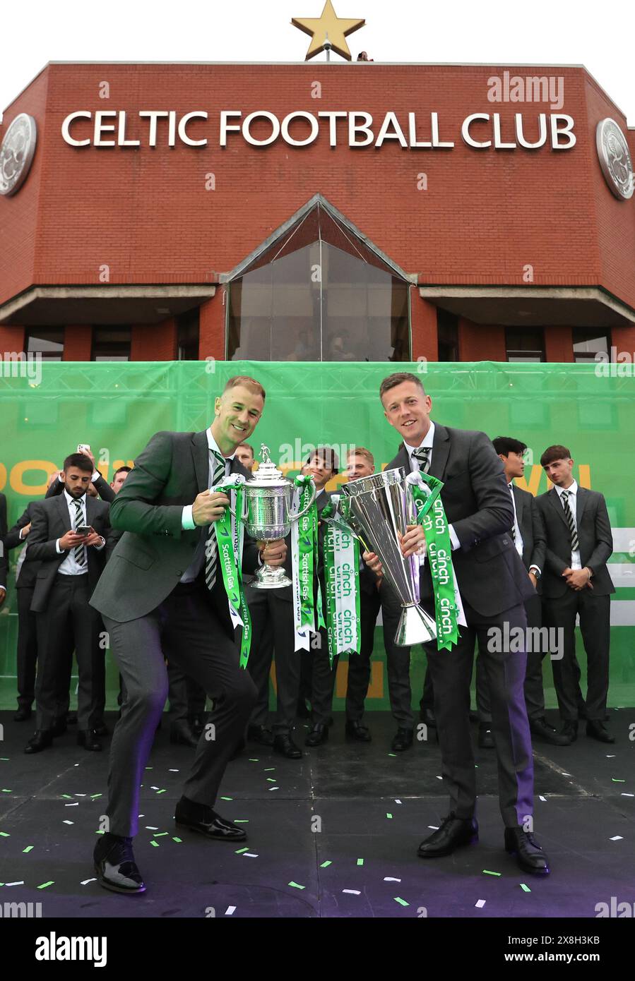 Celtic goalkeeper Joe Hart (left) with the Scottish Gas Scottish Cup ...