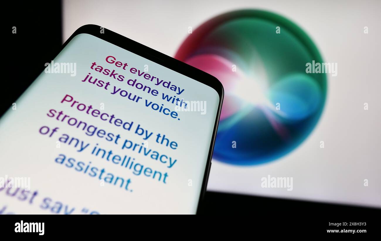 Siri logo hi-res stock photography and images - Alamy