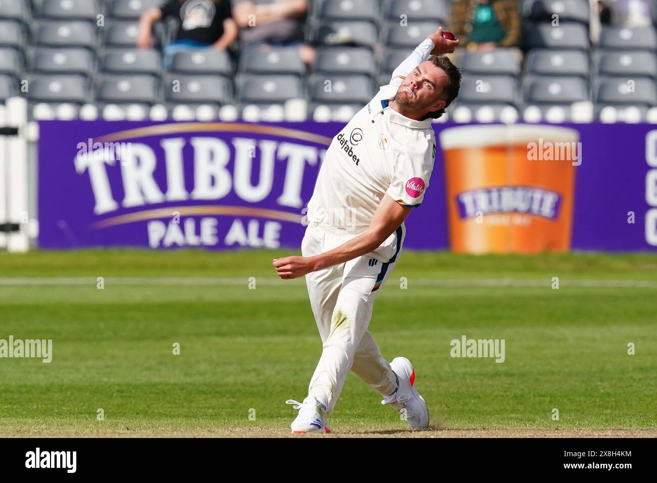 Bristol, UK, 25 May 2024. Derbyshire's Sam Conners bowling during the ...