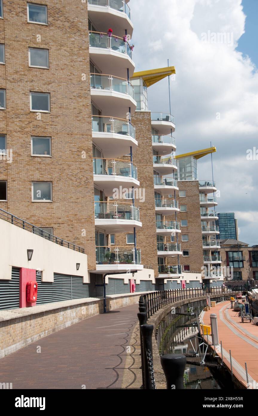 Overlooking limehouse cut hi-res stock photography and images - Alamy