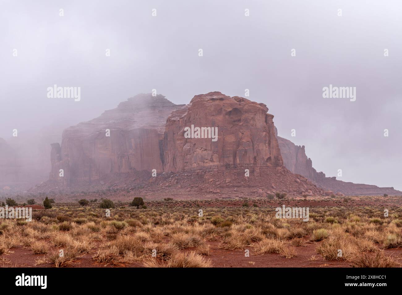 Many areas within Monument Valley host smaller mountainous formations ...