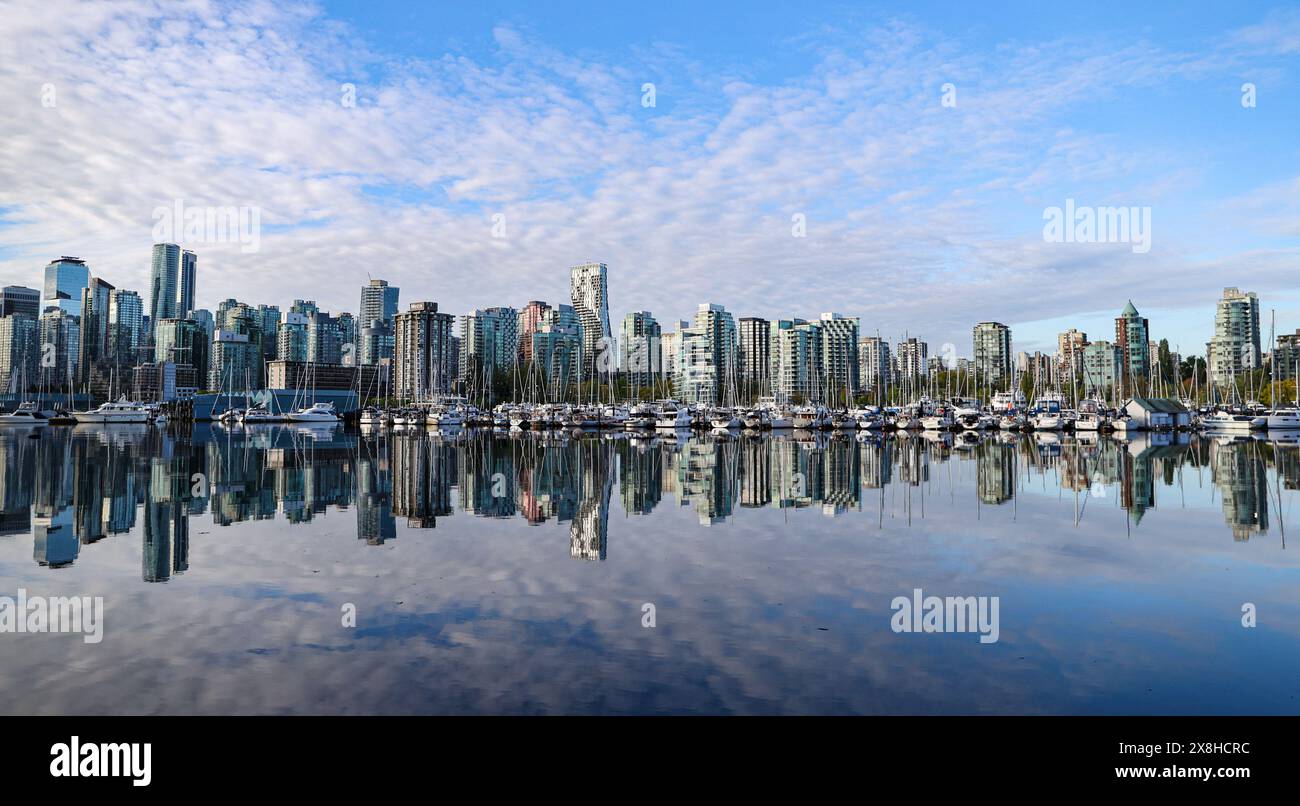 Beautiful Vancouver Cityscape with refection in the sea Stock Photo - Alamy