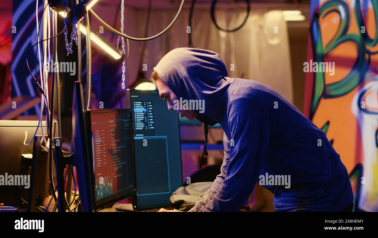 Hackers Hearing Police Sirens While Using Network Vulnerabilities To
