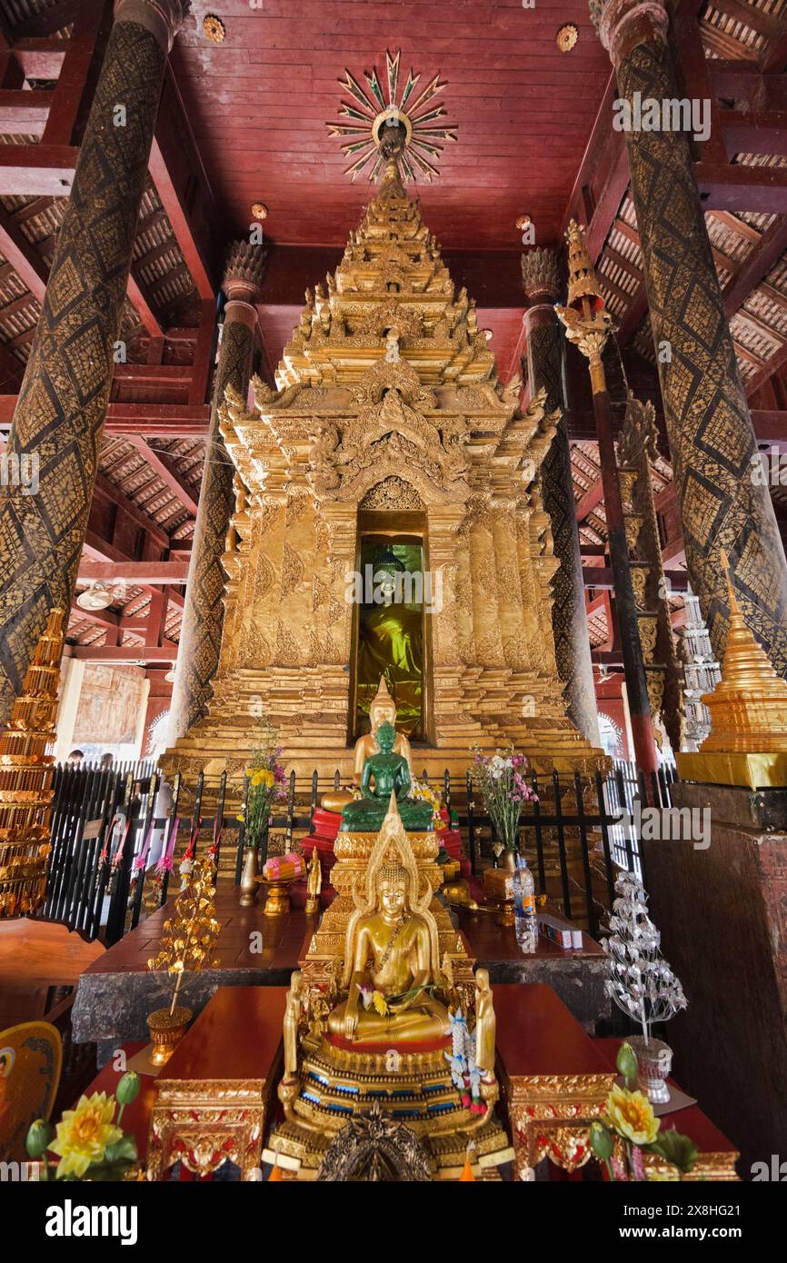 Thailand, Lampang, Pratartlampangluang Temple, Buddha statue Stock ...