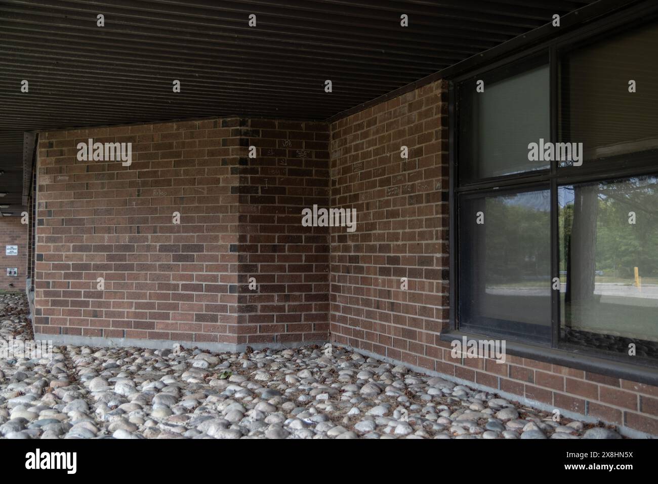 Pebble ground hi-res stock photography and images - Alamy