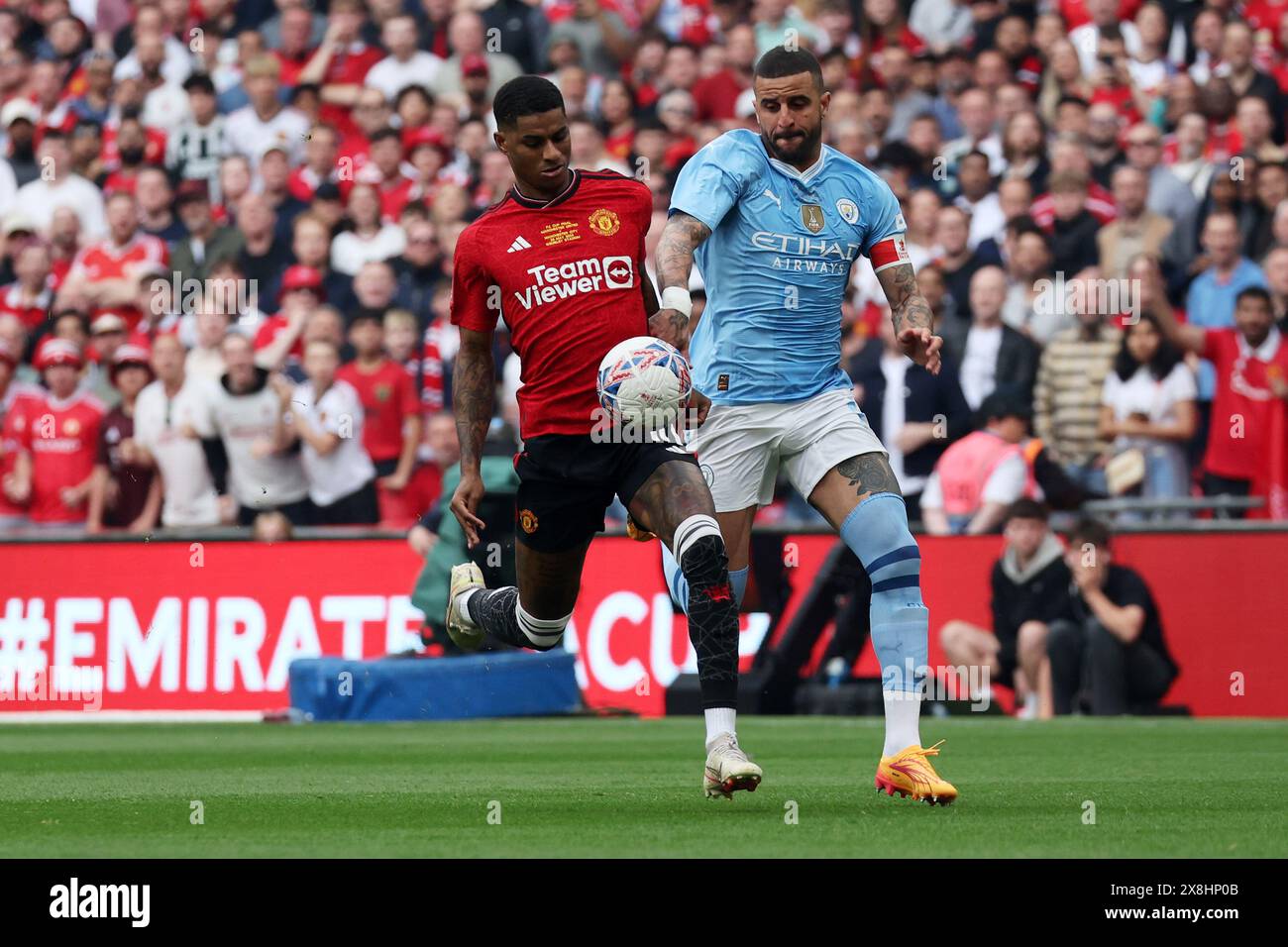 London, UK. 25th May, 2024. Marcus Rashford of Manchester Utd (l) and ...