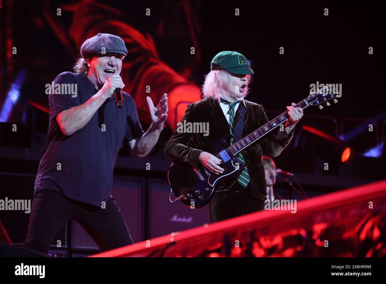 Ac dc group photo hi-res stock photography and images - Alamy