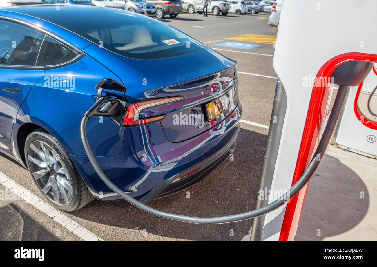 Blue Tesla charging at Tenterfield in northern NSW, number plate I ...