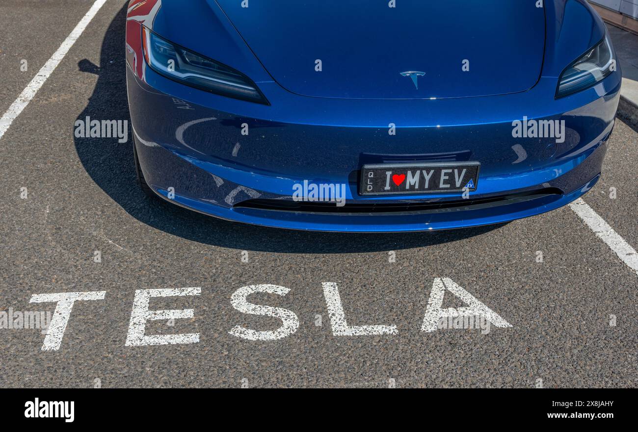 Blue Tesla charging at Tenterfield in northern NSW, number plate I ...