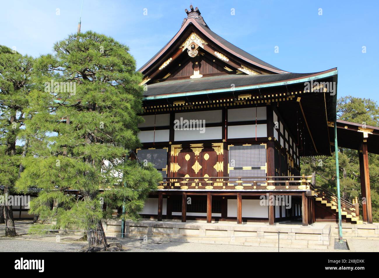 Den den japanese hi-res stock photography and images - Alamy