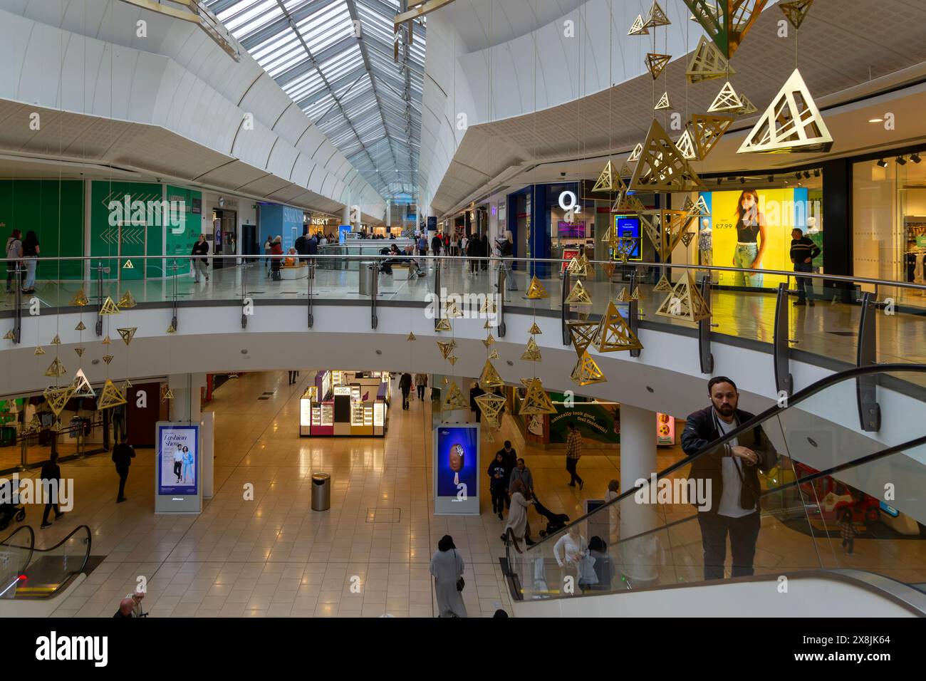 People and shops inside Lakeside shopping centre, West Thurrock, Essex, England, UK Stock Photo ...