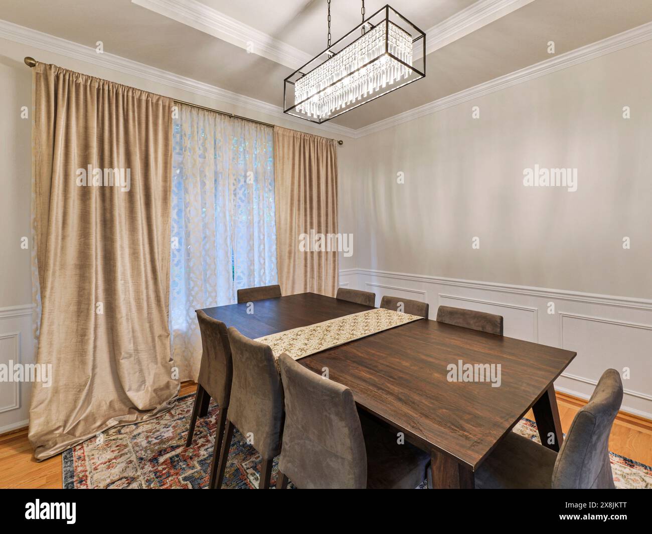 Interior design luxury dining hi-res stock photography and images - Alamy