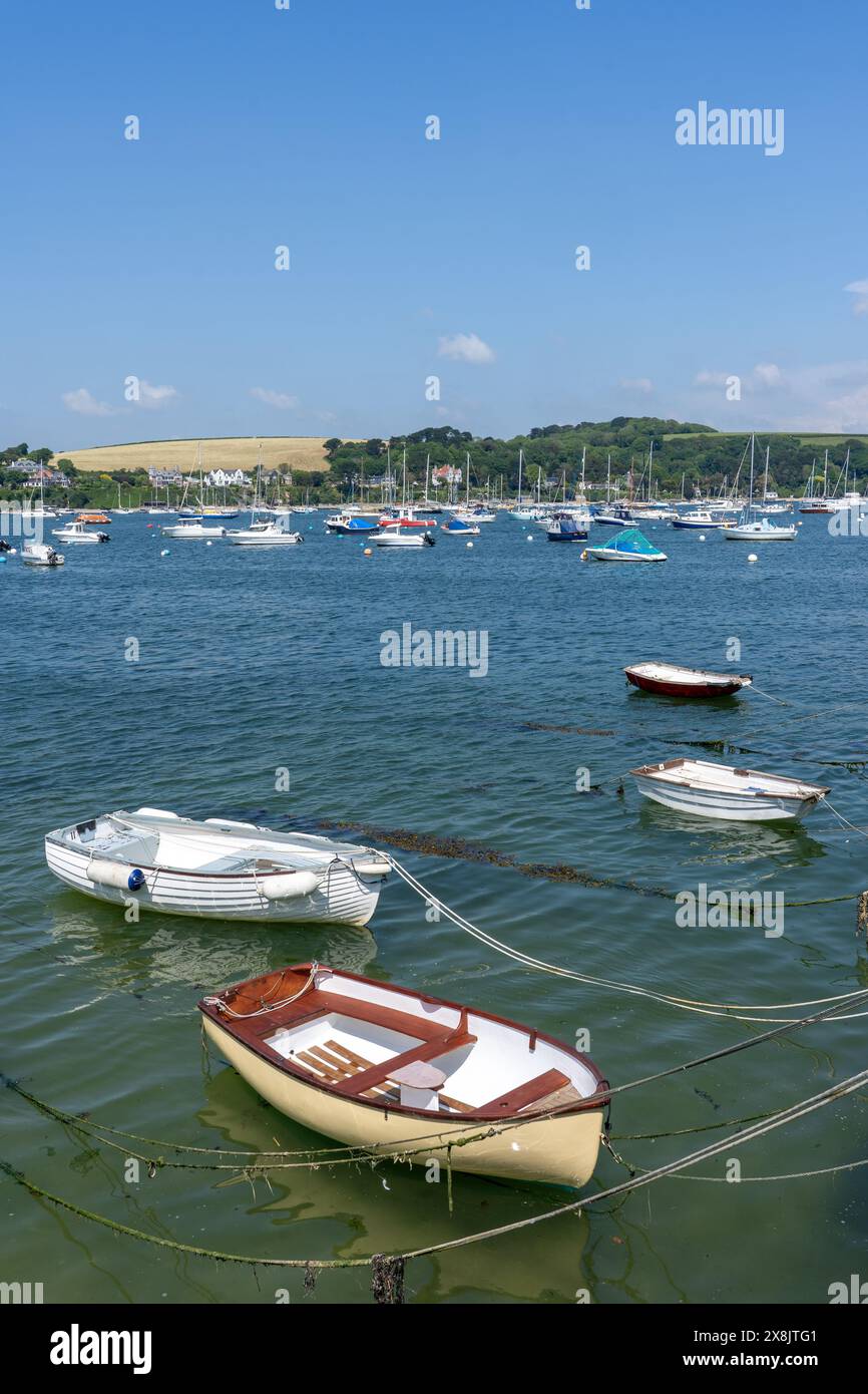 Fish strand quay falmouth hi-res stock photography and images - Alamy