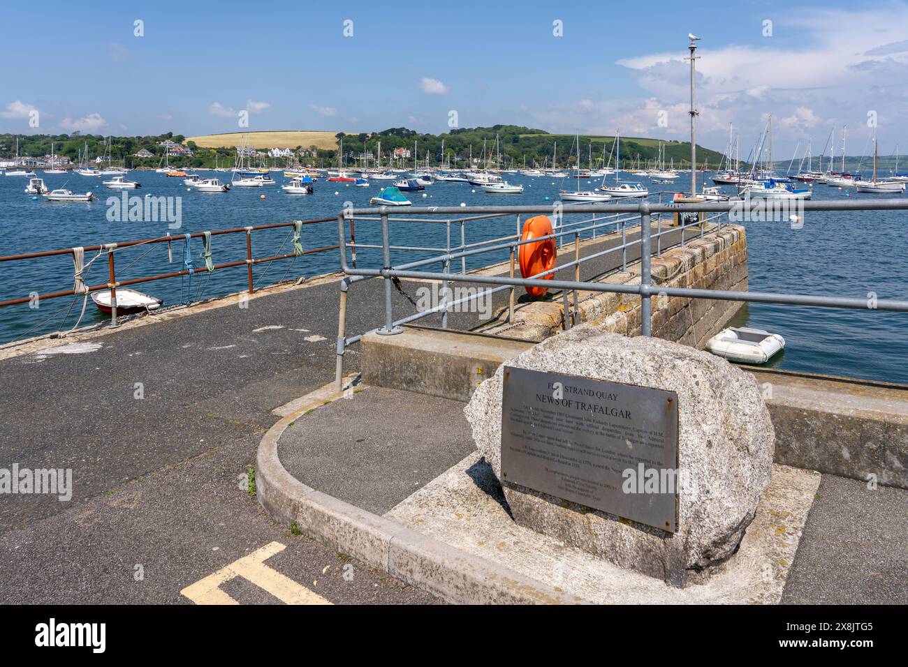 Fish strand quay falmouth hi-res stock photography and images - Alamy
